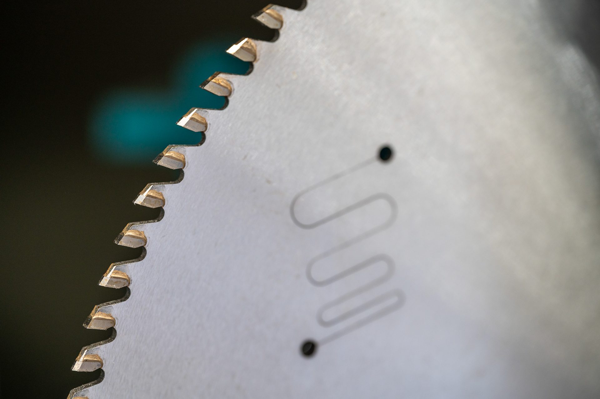 Embracing the Japanese Craftsmanship of Kanefusa Sash Pro - AMS ...